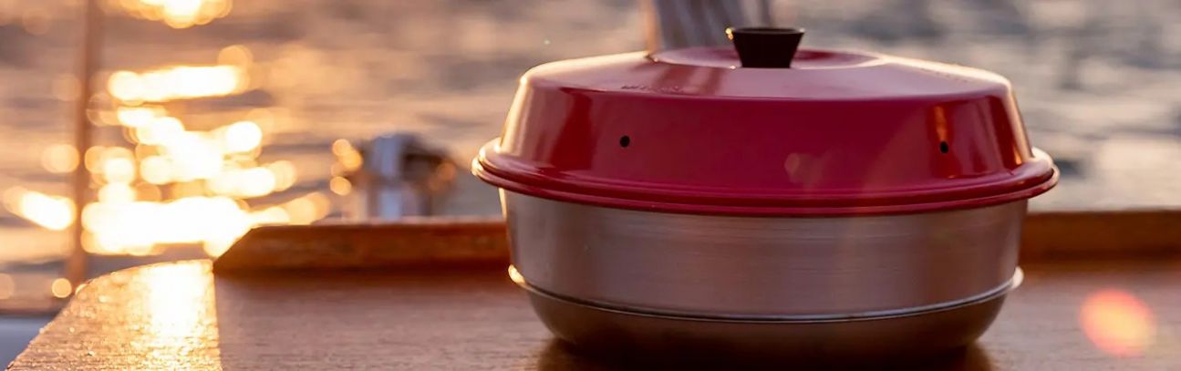 Lieferant von Bootsmöbeln und Zubehör aus Teakholz - ARC Marine